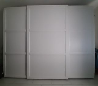 armadio scorrevole bianco