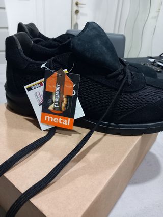 Scarpe antinfortunistiche