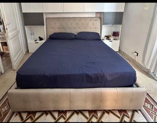 Letto contenitore, armadio con ante scorrevoli e