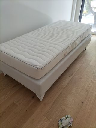 Letto singolo rivestimento in pelle
