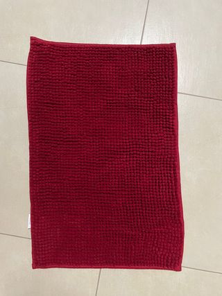 Tappetino rosso bagno