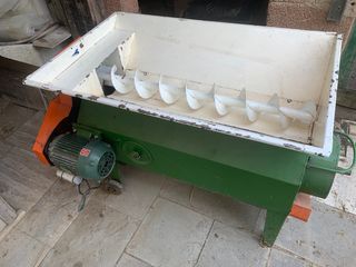 Deraspatrice a motore