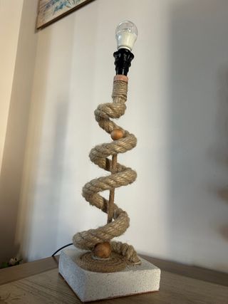 lampada in corda intrecciata homemade
