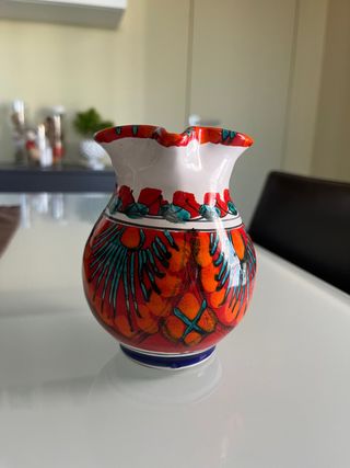 Quartino di vino in ceramica di Caltagirone