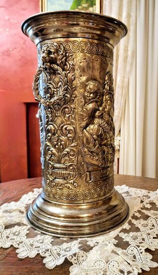 spettacolare portaombrelli anelli e figure ferine