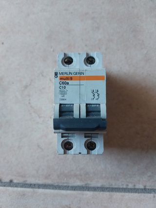 Magnetotermico Merlin Gerin 2P 400V C60a C10 multi