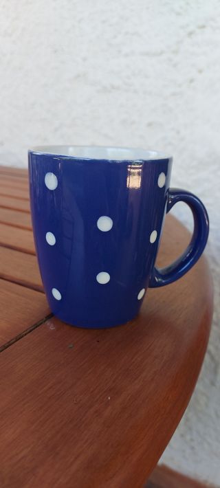 Tazza viola con pois