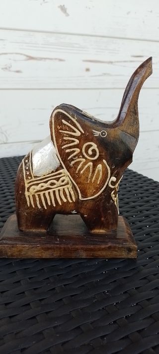 Elefante in legno