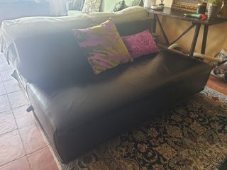 Sofà in pelle nero