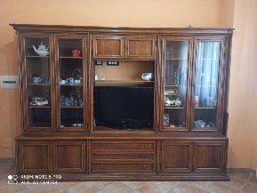 Mobile in legno massello noce