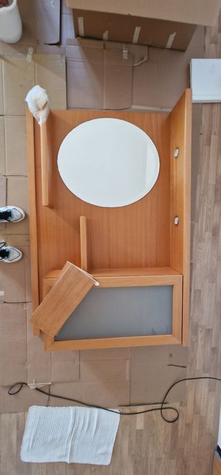 Specchiera con contenitore