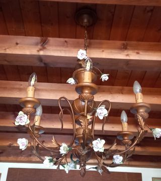 Copia di lampadari a 6 bracci in legno, tallo e ce
