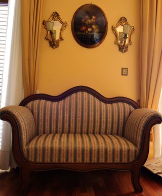 divano tre posti in stoffa