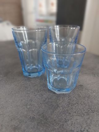 4 bicchieri acqua e 6 bibita