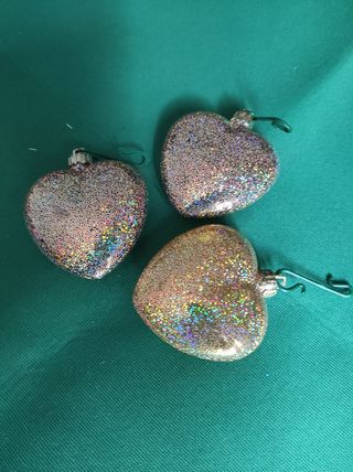 N.3 cuori luccicanti.