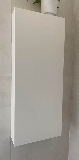 mobiletto da bagno colore bianco
