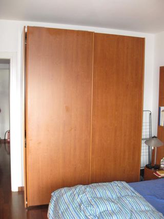 Camera matrimoniale completa.