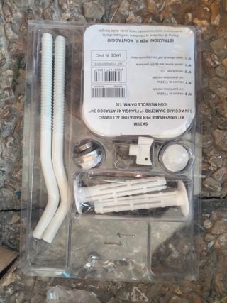 Kit Blister per Radiatori con Mensole