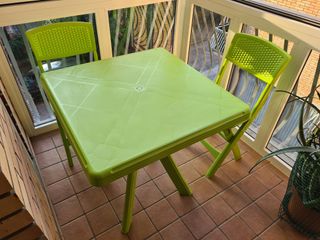 Tavolino da esterno con 2 sedie