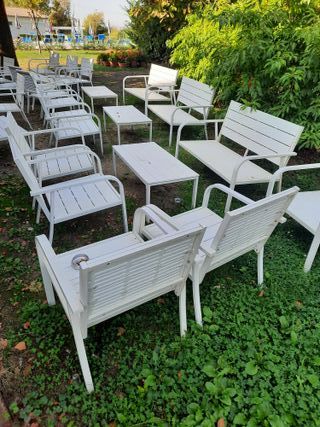 Kit divanetto tavolino e poltrone