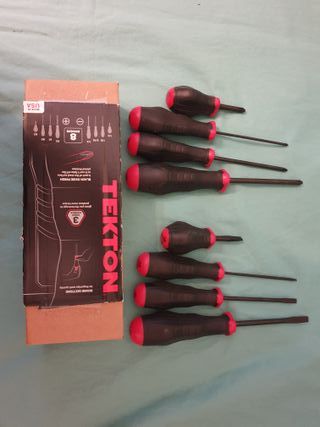 cacciaviti meccanici Tekton