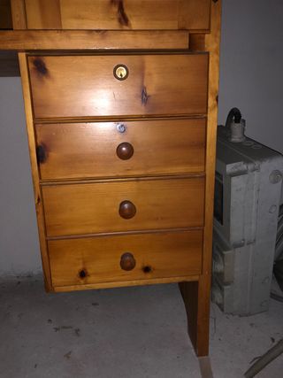 Scrivania legno massiccio storica