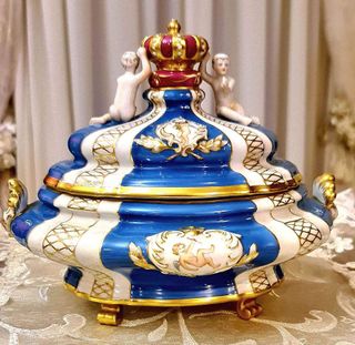 Prestigioso centrotavola biscotteria in porcellana