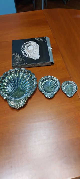 Set piatti a forma di conchiglia