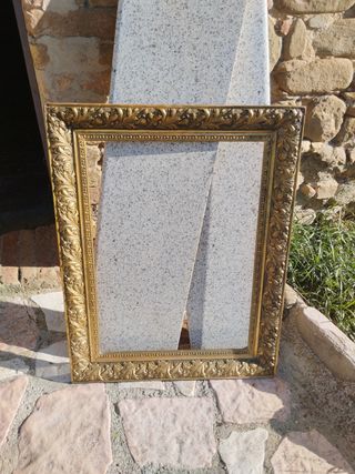 Cornice dorata