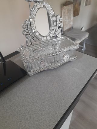 Portagioie fatto a mano