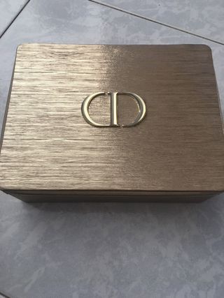 poeragioie Christian Dior