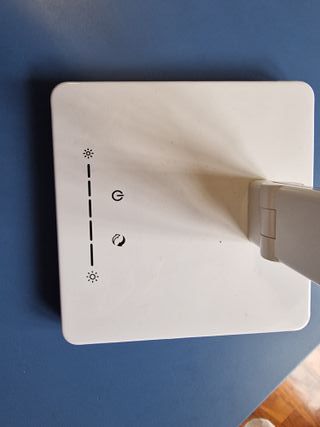 Lampada da scrivania touch, bianca con colori ed i