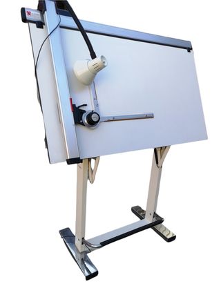 TAVOLO PROFESSIONALE DA DISEGNO
