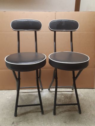 Seggiolini ripiegabili.