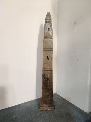 Minareto arabo , marmo del Maghreb.