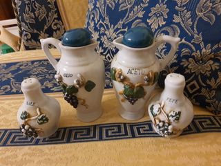 Set formato da oliera aceto sale e pepe