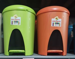 Pattumiera con pedale