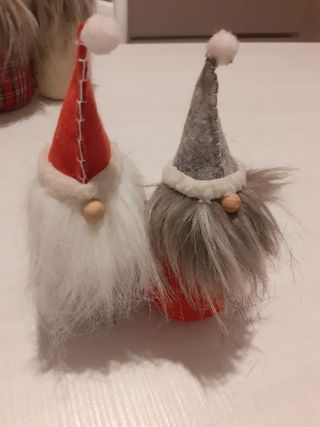 Coppia di gnomi natalizi