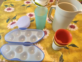 Tupperware set