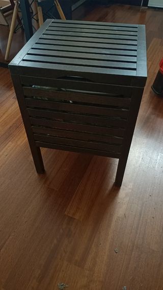 Sgabello contenitore