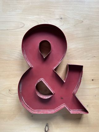 Lettera in metallo industrial