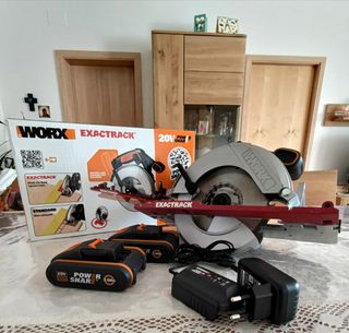 Sega circolare a batteria Worx