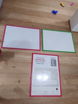 Cornici rossa, rosa scuro e verde