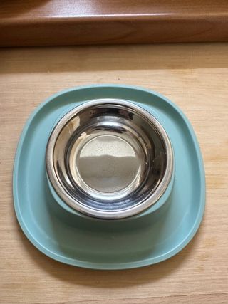 Ciotola anti-ribaltamento