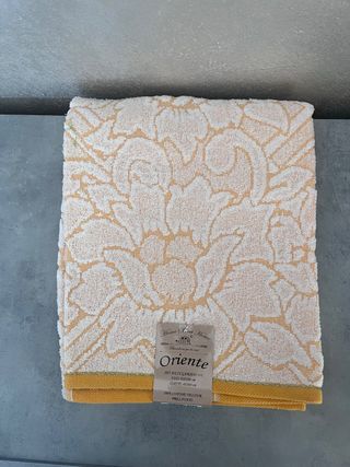 asciugamani della linea oriente set 1+1 cotone