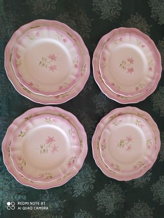 4 piatti piani e 4 piatti da dessert