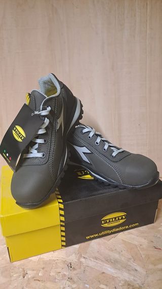 Scarpe antinfortunistiche
