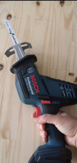 Seghetto bosch 18v