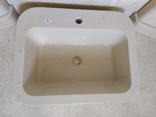 Lavabo in pietra naturale realizzato a mano