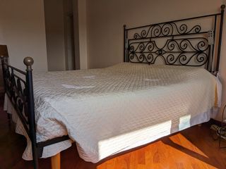 Struttura antico letto matrim. in ferro battuto